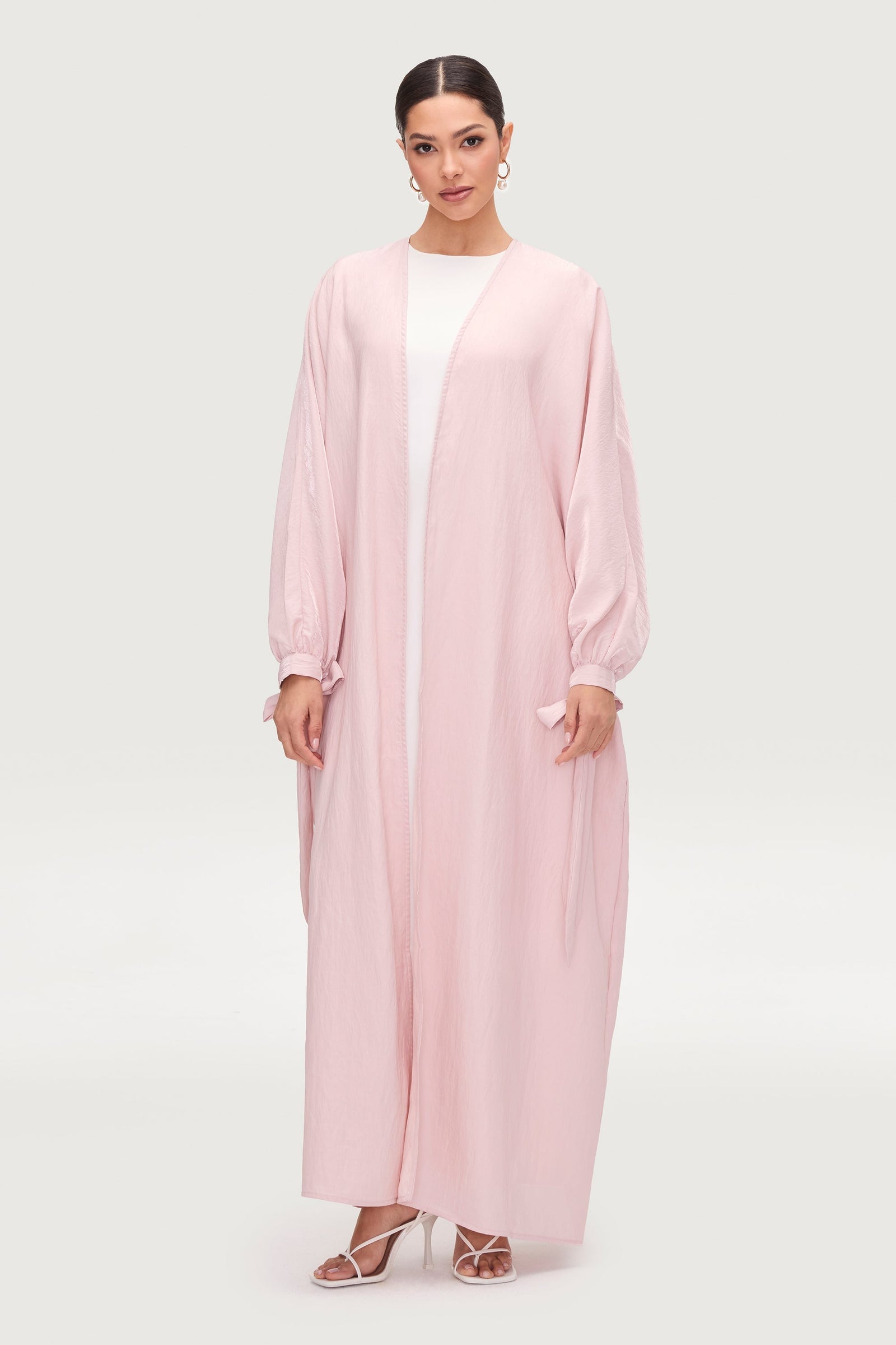 Safiyah Open Abaya - Pastel Pink